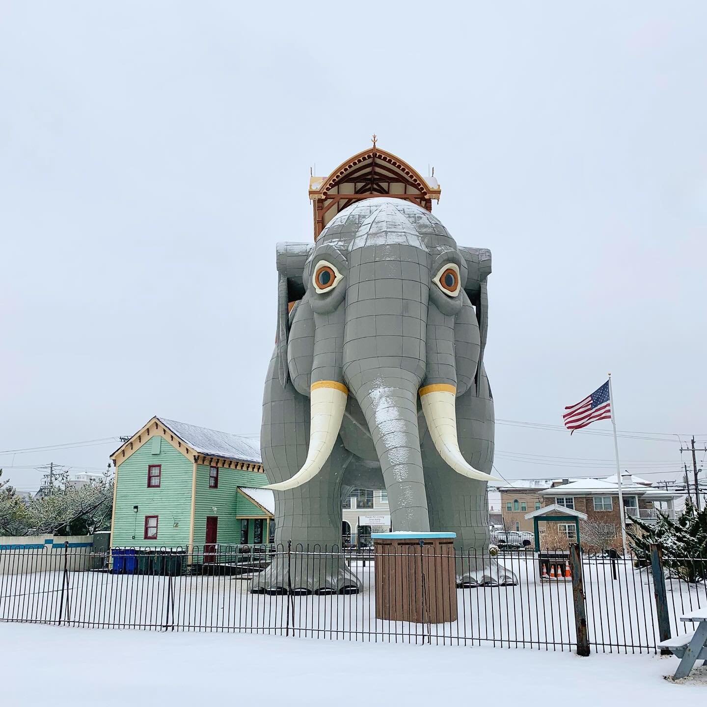 James Lafferty of Philadelphia builds Elephant Bazaar - Lucy The Elephant